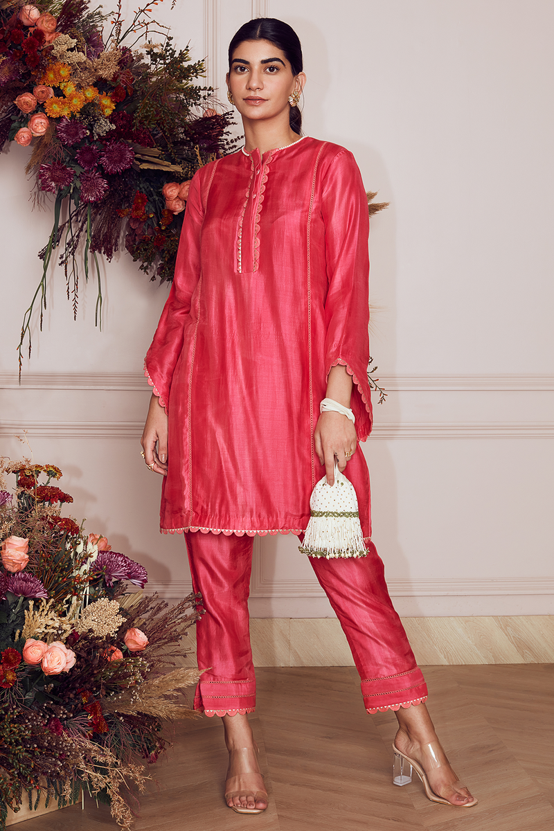 TIONNA IN FUCHSIA – Ridhi Mehra